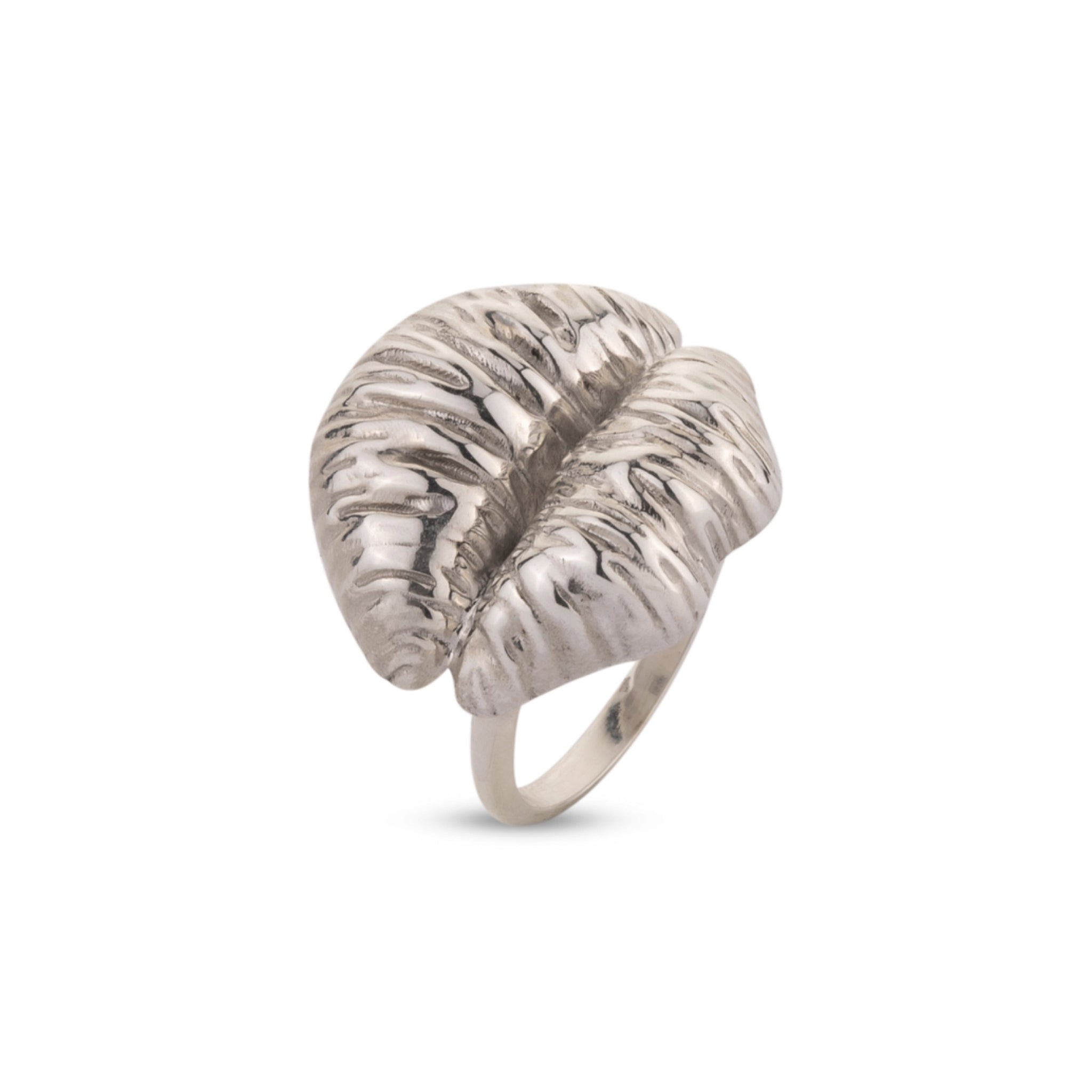 Kiss Ring